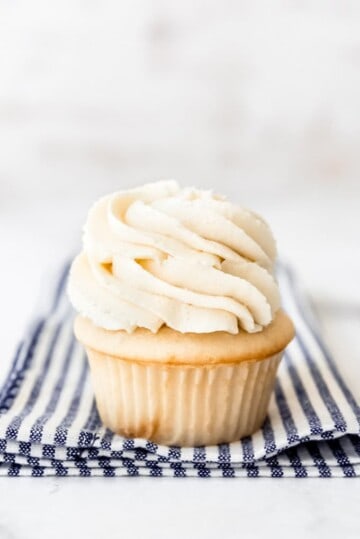 Burnt Almond Cupcakes - House of Nash Eats