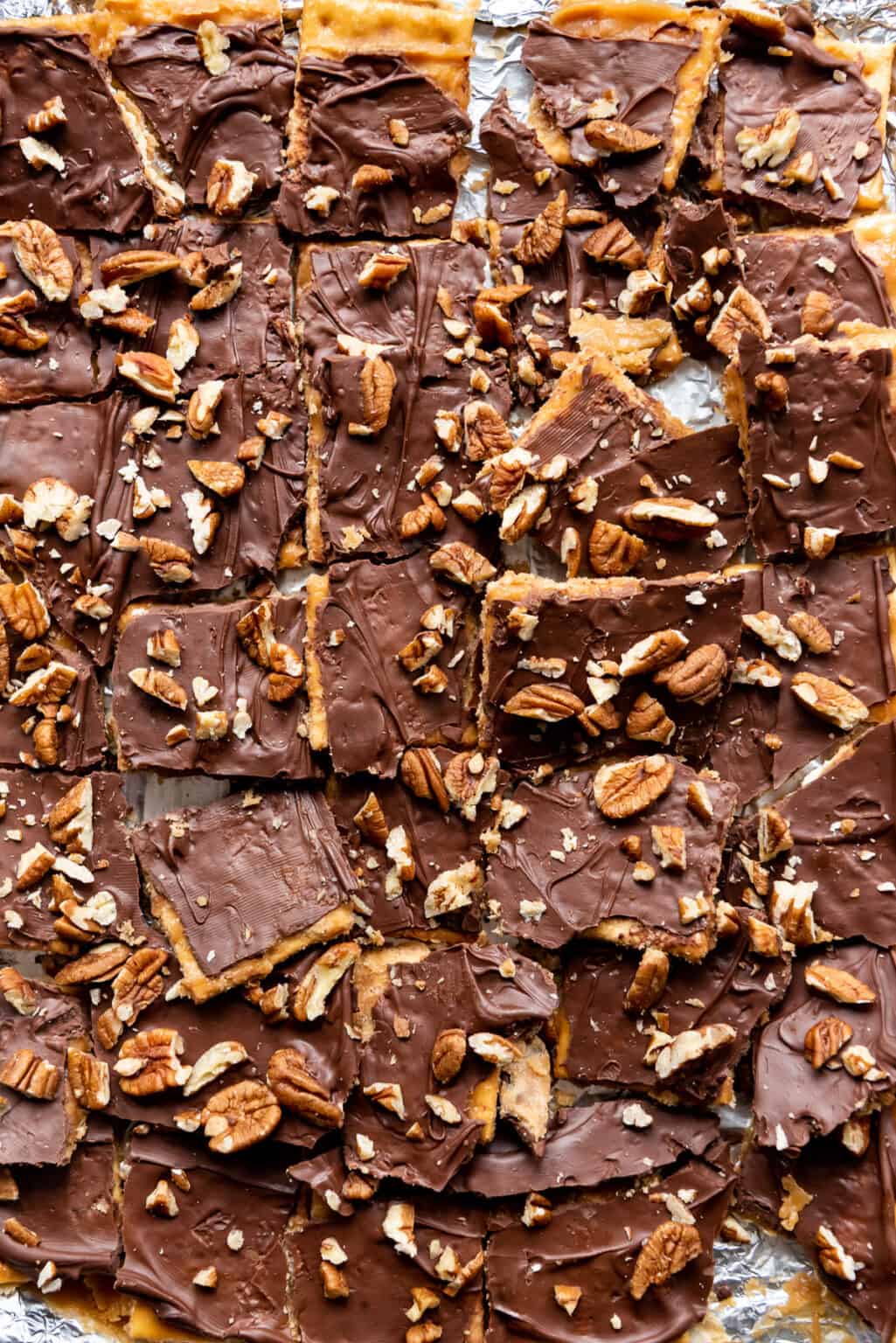 Easy Christmas Crack Saltine Cracker Toffee - House of Nash Eats