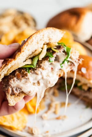 Juicy Lucy Burger Recipe (Cheese on the Inside!) - House of Nash Eats