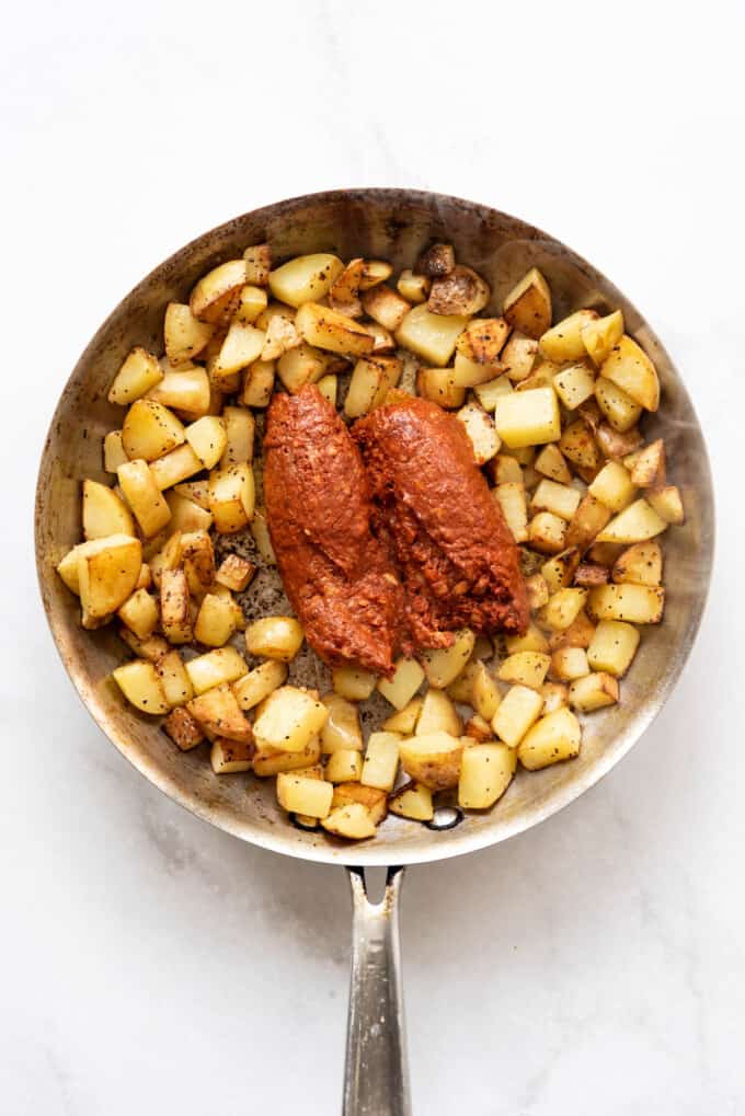 Easy Chorizo con Papas Recipe - House of Nash Eats