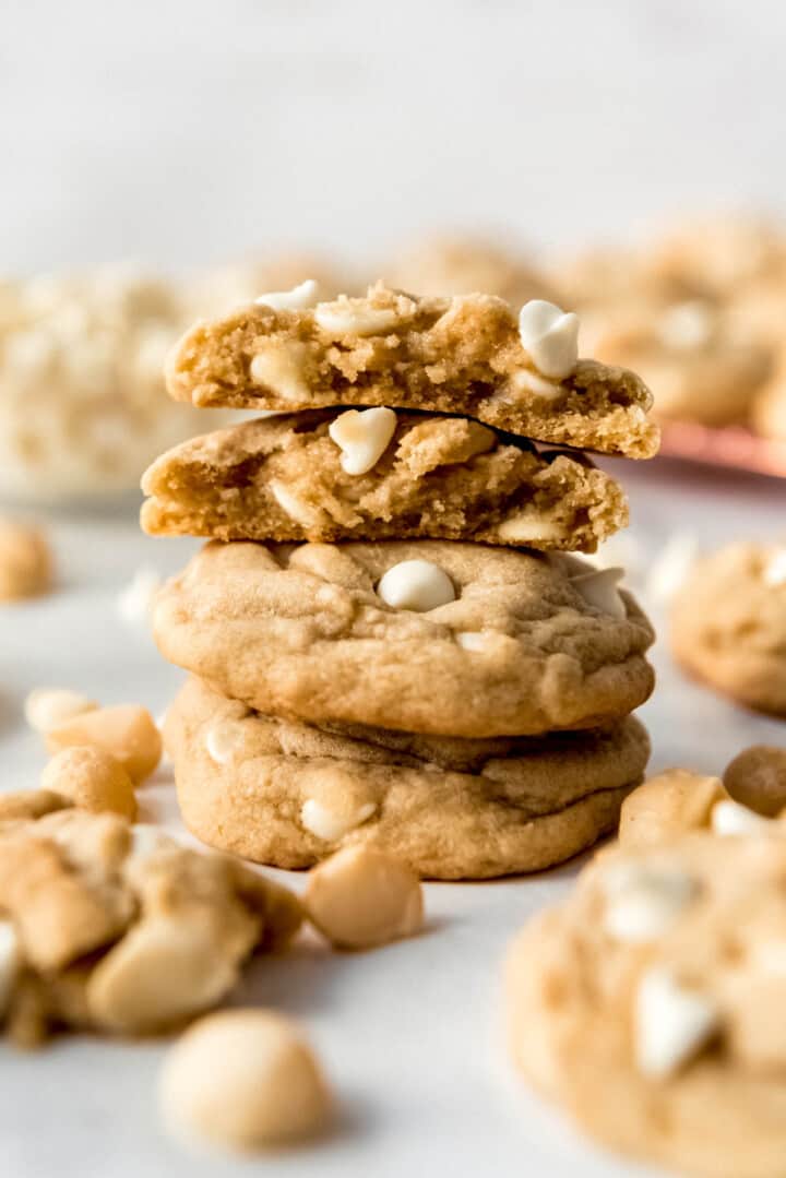 Chewy White Chocolate Macadamia Nut Cookies