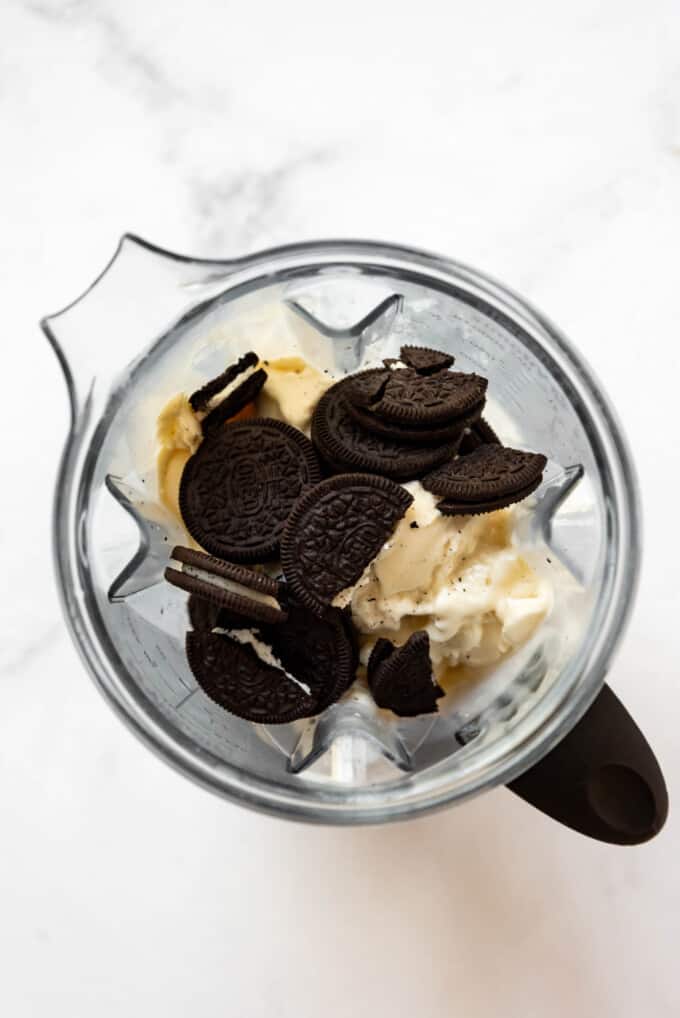 Easy Oreo Milkshake (Only 3 Ingredients!) - House of Nash Eats