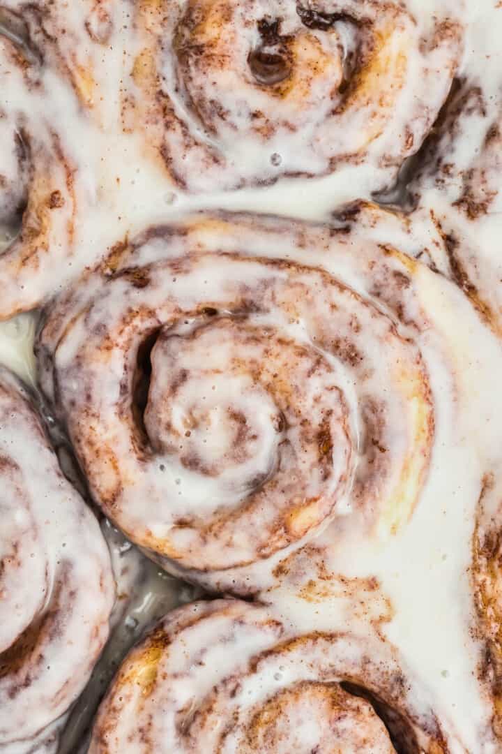 TikTok Cinnamon Rolls Recipe (Canned Cinnamon Roll Hack)